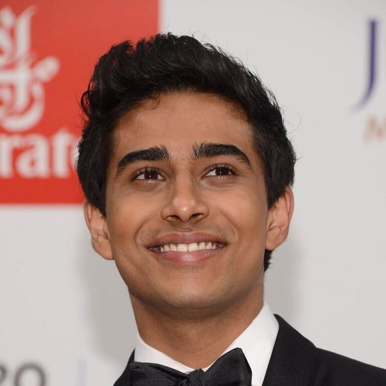 Suraj Sharma ️ Biografía resumida y corta