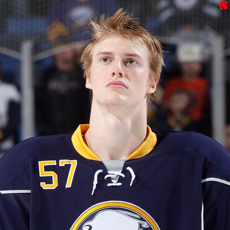 Tyler Myers ️ Biografía resumida y corta